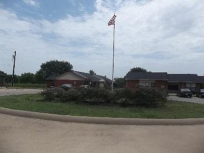 Grandview Retirement Village - 502 W Criner St Grandview TX | Zillow