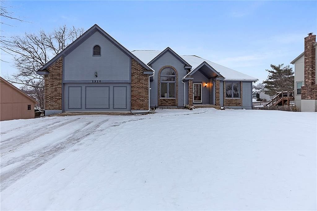 2320 NW Ashurst Dr, Lees Summit, MO 64081 | MLS #2467304 | Zillow