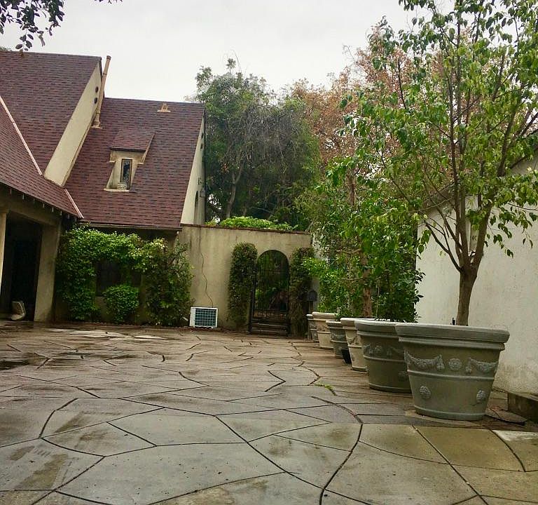 2027 Laughlin Park Dr, Los Angeles, CA 90027 | Zillow