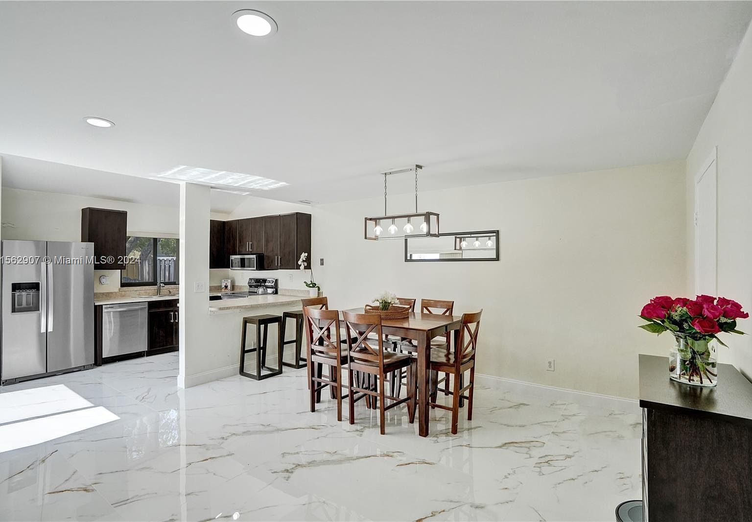 622 Commodore Dr, Plantation, FL 33325 | Zillow