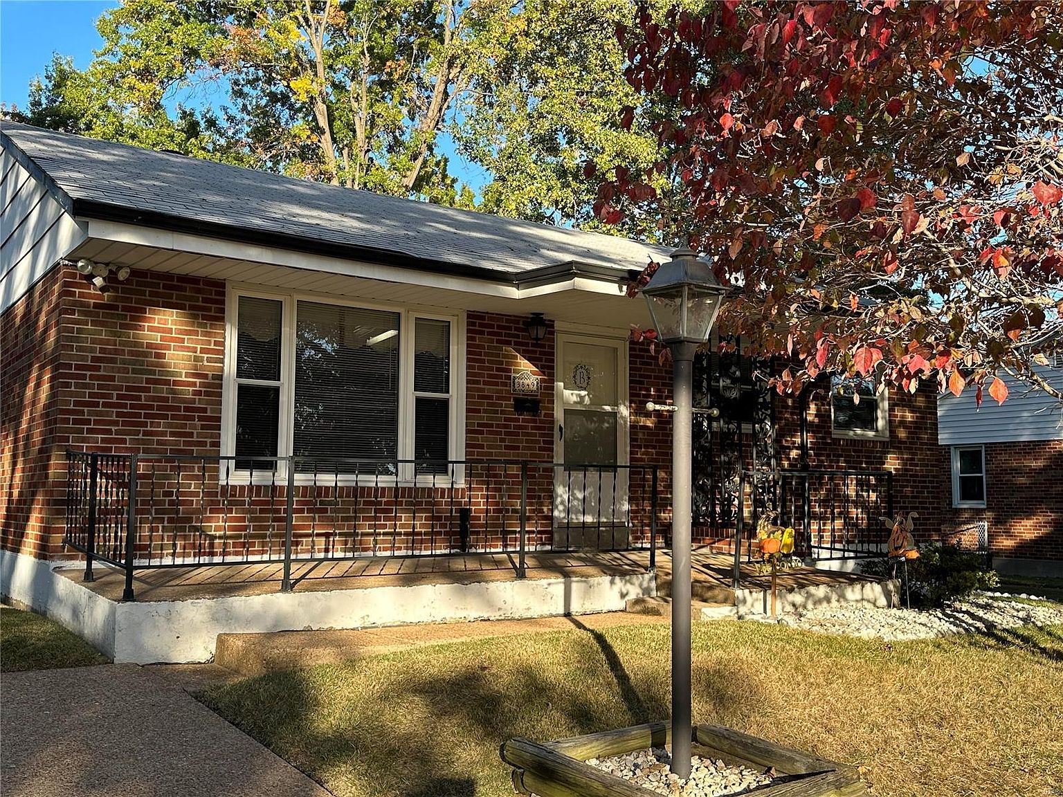 3849 Upton St, Saint Louis, MO 63116 | Zillow