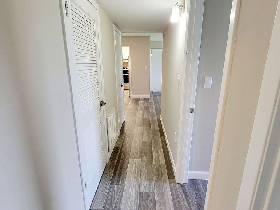 1920 Bowater Dr #C9, Kingsport, TN 37660 | Zillow