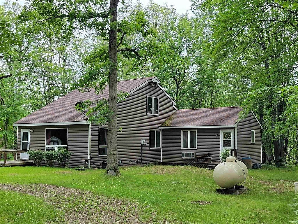 10515 Billman Rd, Roscommon, MI 48653 | Zillow