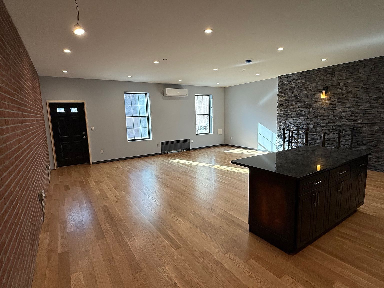 449 Humboldt St APT 1R, Brooklyn, NY 11211 | Zillow