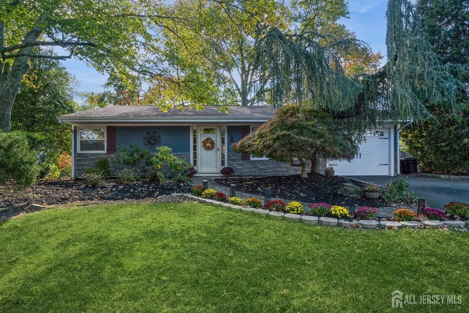 22 Constable Rd, Kendall Park, NJ 08824 | Zillow