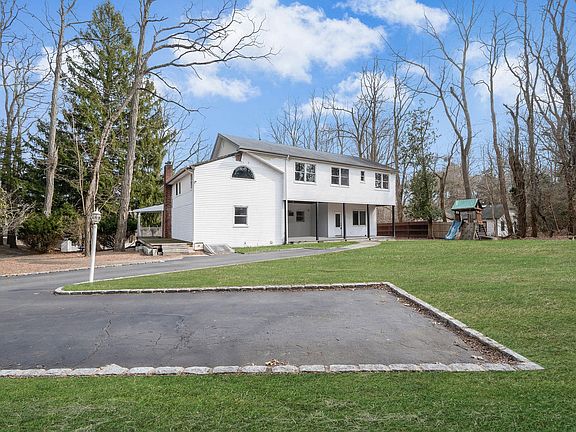 12 Lakeside Drive, Middle Island, NY 11953 | Zillow