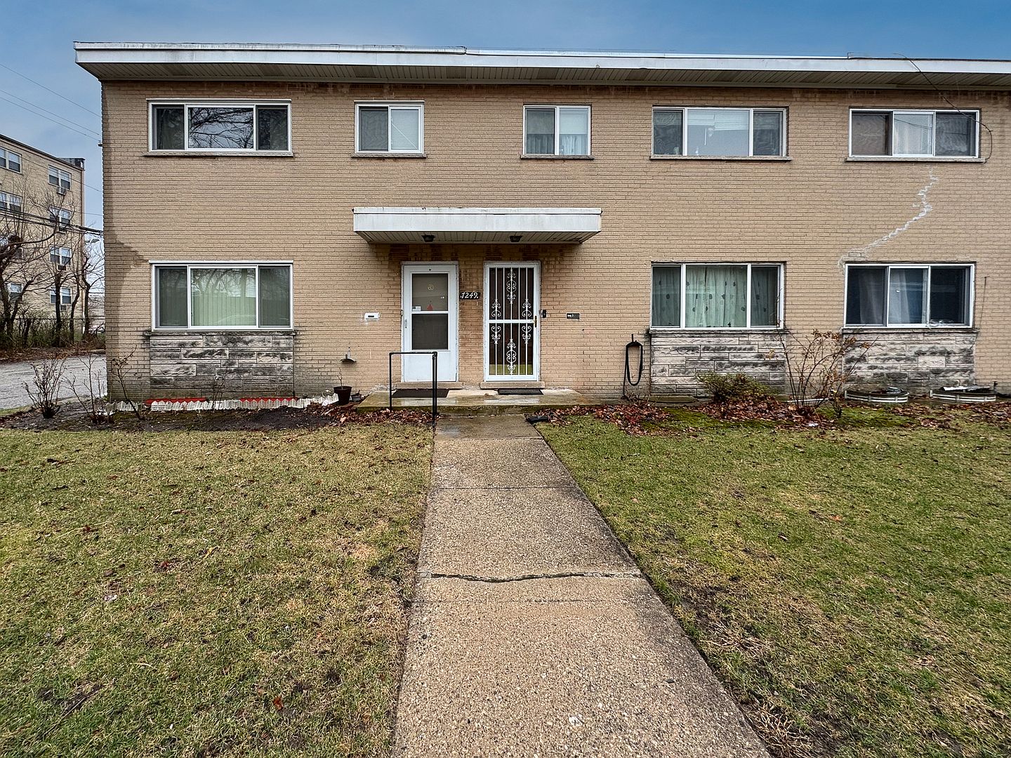 7249 N Campbell Ave #B, Chicago, IL 60645 | MLS #12328726 | Zillow