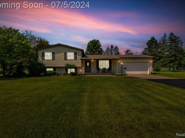 Fenton MI Real Estate - Fenton MI Homes For Sale | Zillow