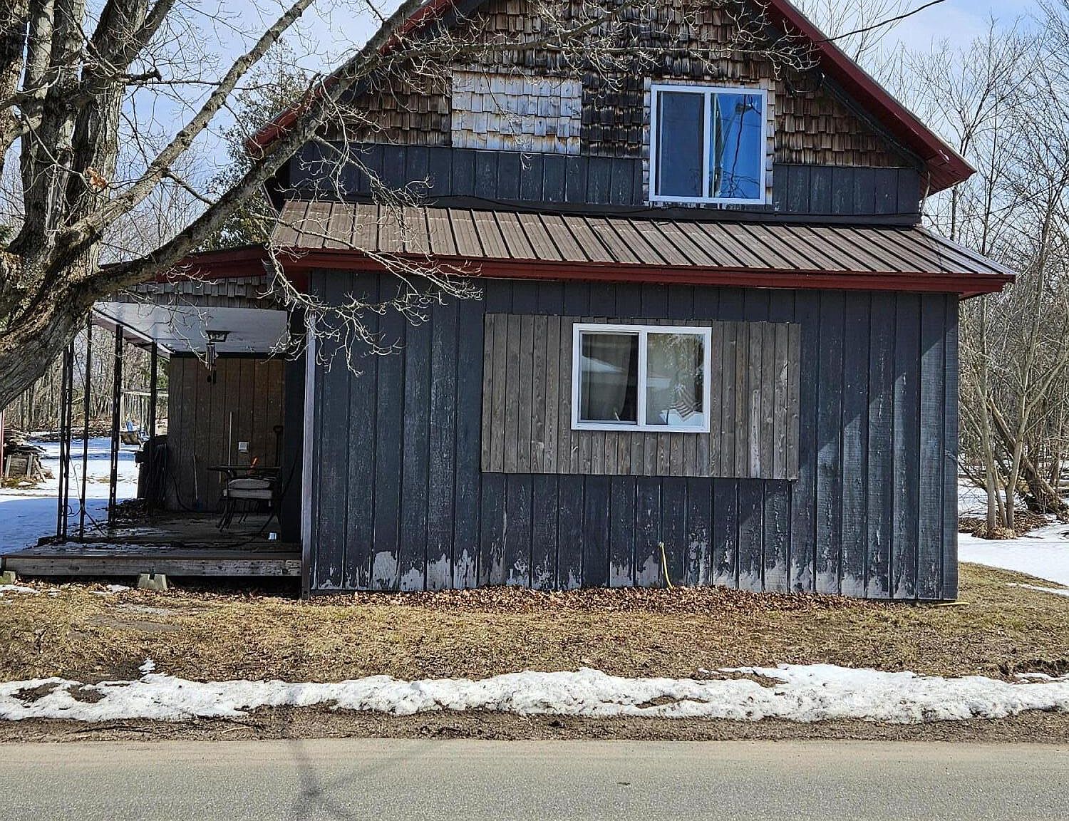 21 Lindsay Ave, Tupper Lake, NY 12986 | Zillow