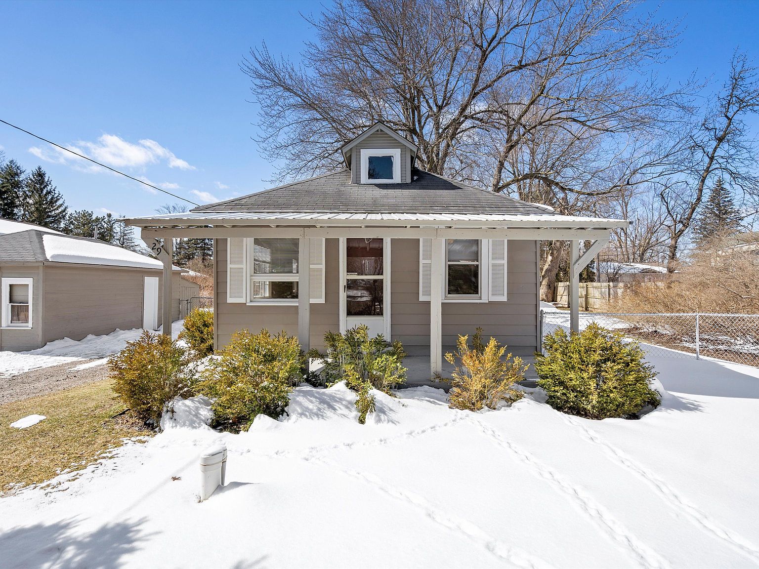 29 N Eagan Dr, Lake Orion, MI 48362 | Zillow