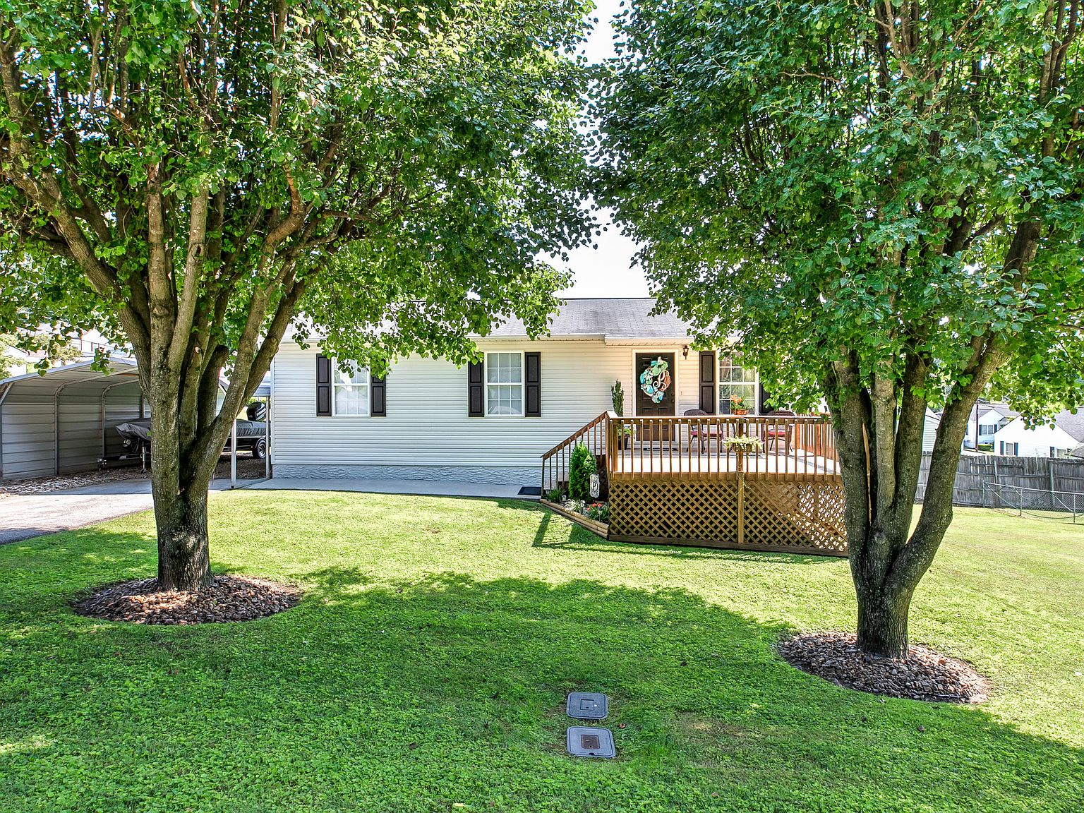 101 Jessica Ln, La Follette, TN 37766 | Zillow
