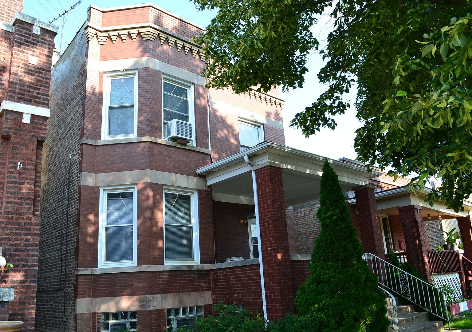 1418 S 57th Ave, Cicero, IL 60804 | MLS #11160711 | Zillow