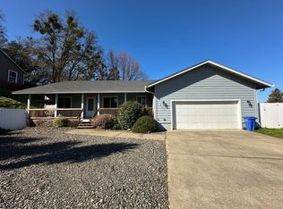 2129 Del Mar Dr, Roseburg, OR 97471 | Zillow