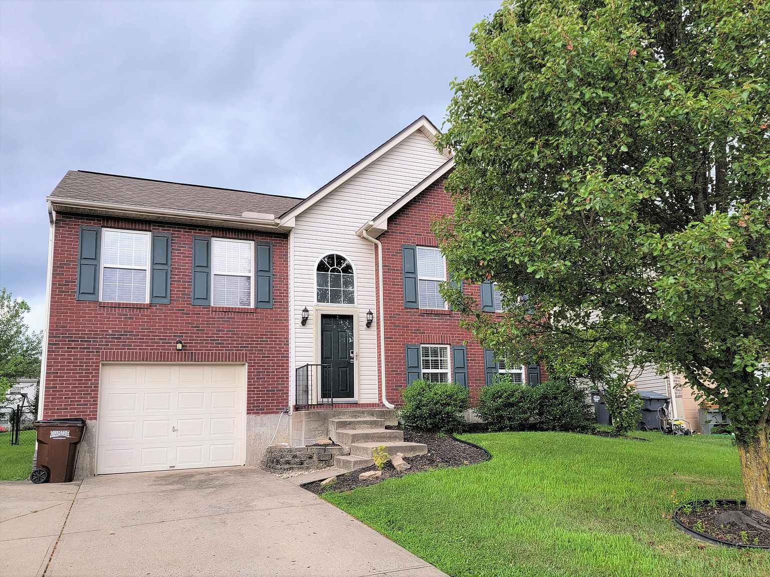2831 Whitney Ln, Hebron, KY 41048 | Zillow