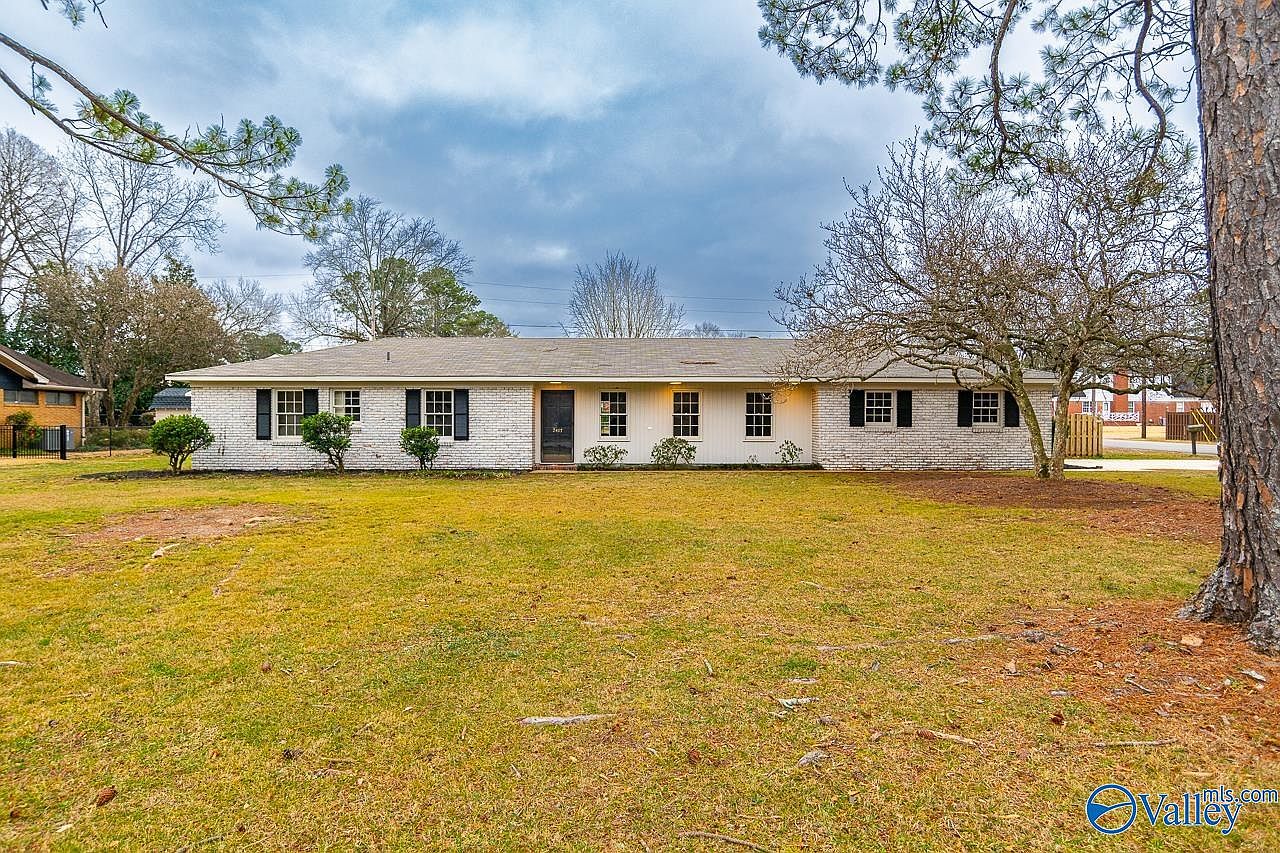 2417 Stratford Rd SE, Decatur, AL 35601 | MLS #21878430 | Zillow