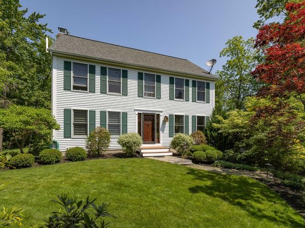 Exeter NH Real Estate - Exeter NH Homes For Sale | Zillow