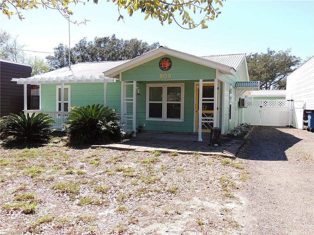 809 N Kossuth St, Rockport, TX 78382 | MLS #473104 | Zillow