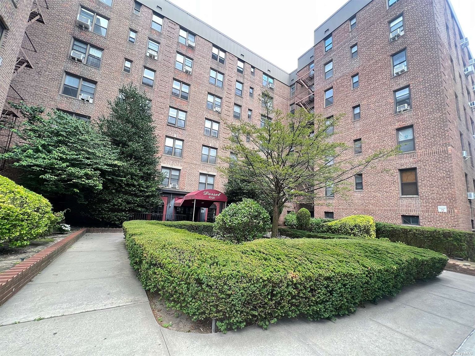 83-25 98 Street UNIT 5B, Woodhaven, NY 11421 | MLS #3541187 | Zillow