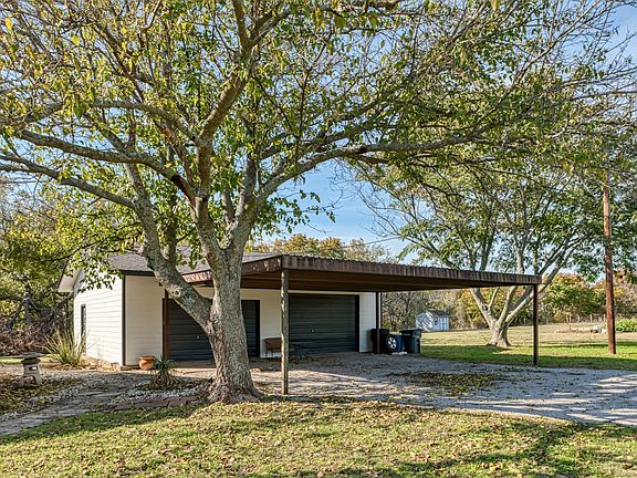 6081 Timber Trl, Azle, TX 76020 | Zillow