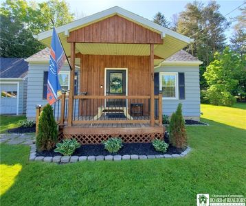 626 Queen St, Olean, NY 14760 | MLS #R1473338 | Zillow