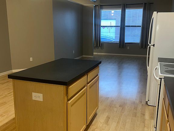 400 E Locust St, Des Moines, IA 50309 | Zillow