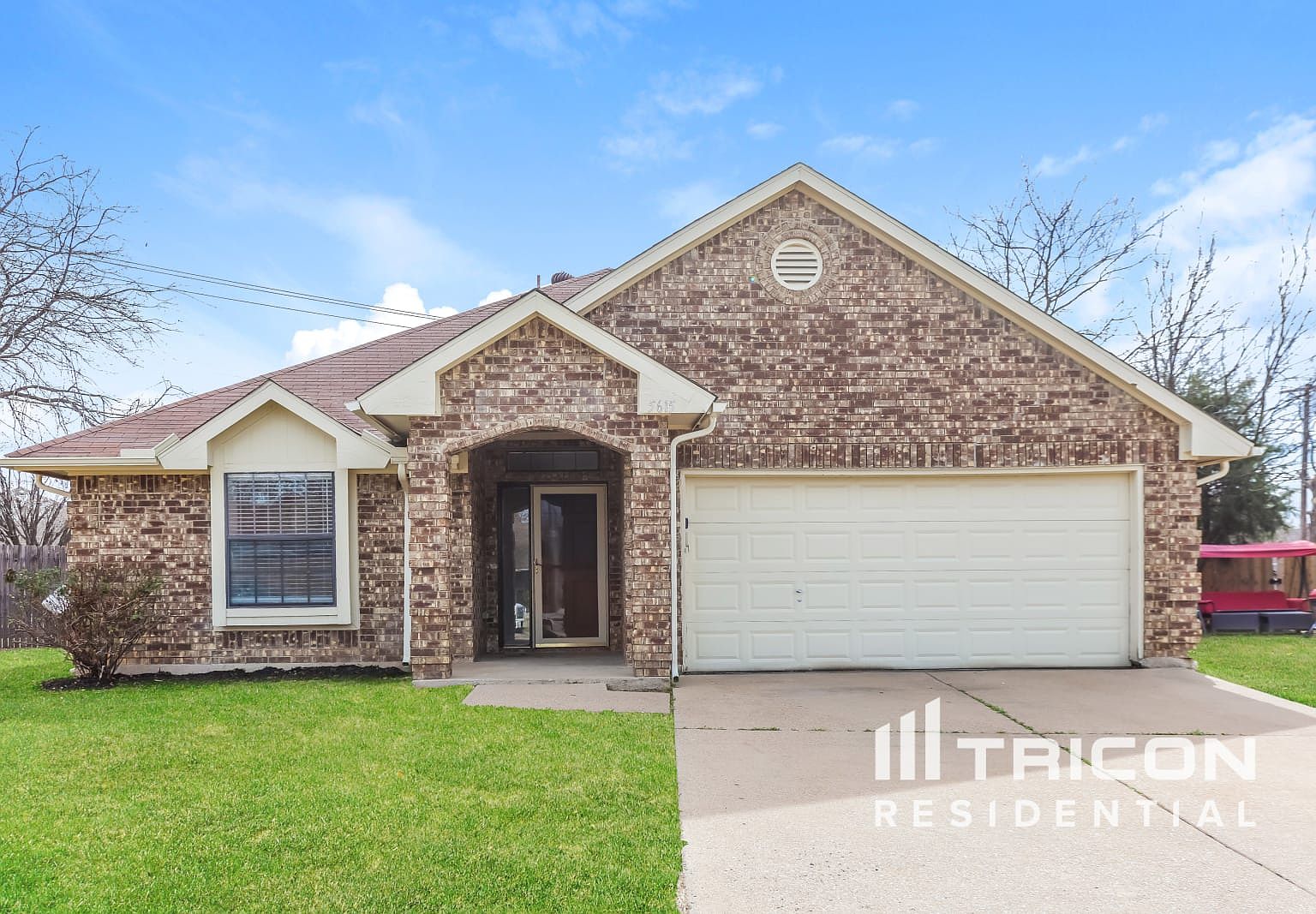 5615 Eagle Trace Dr, Arlington, TX 76018 | Zillow