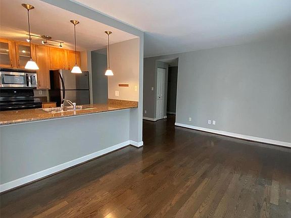 5330 Pershing Ave APT 206, Saint Louis, MO 63112 | Zillow
