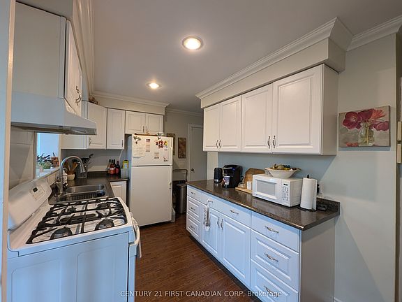 336 Drury Ln, Strathroy Caradoc, ON N7G 3G1 | MLS #X12118652 | Zillow