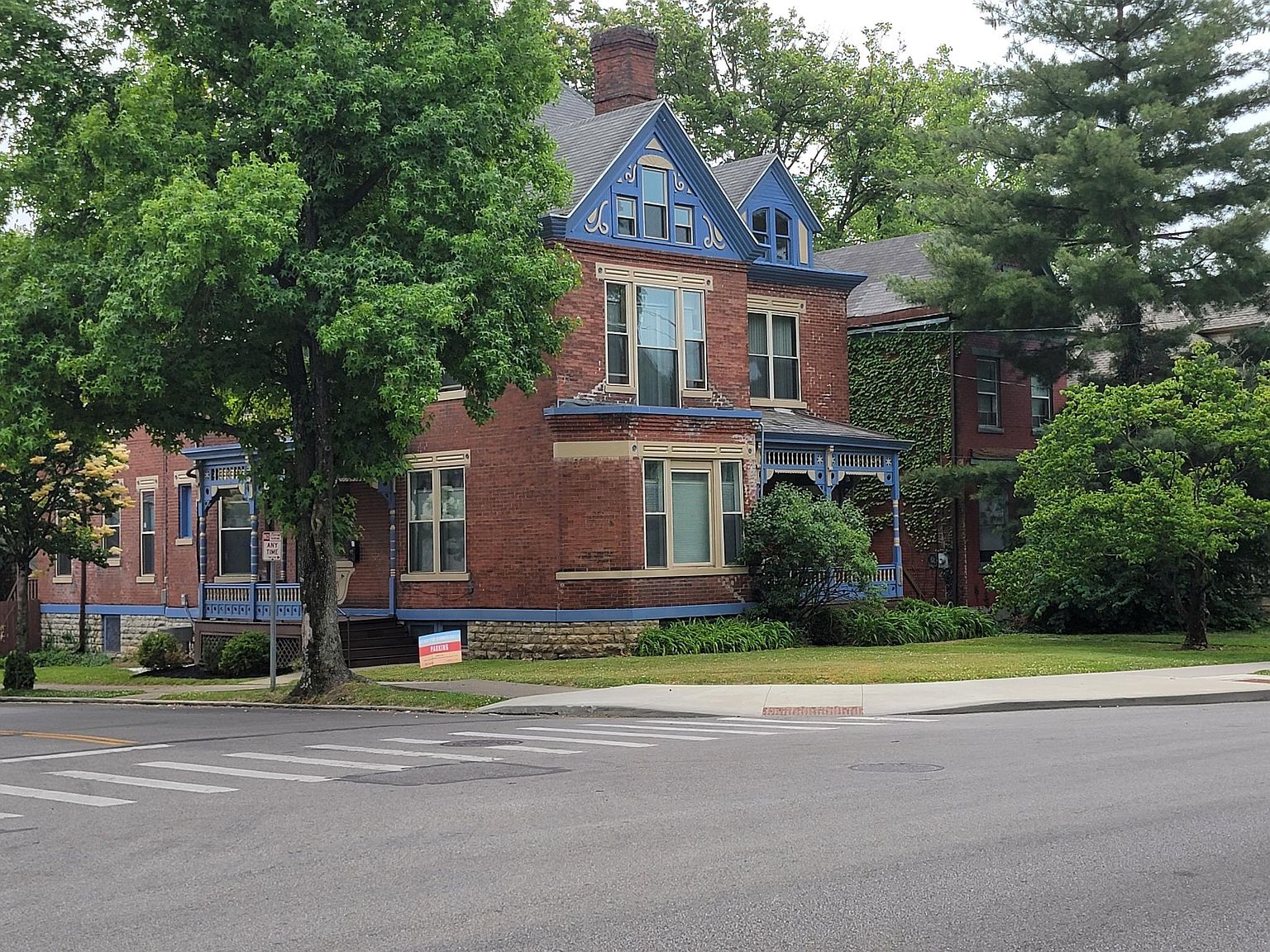 3142 Woodburn Ave, Cincinnati, OH 45207 | Zillow