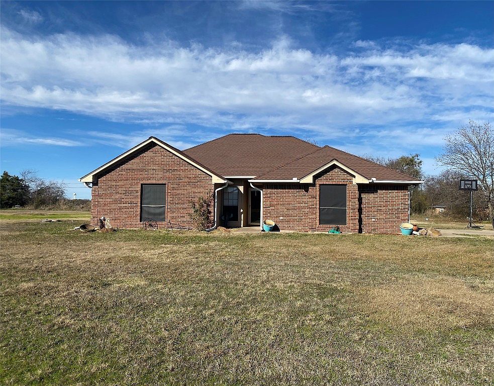 1109 Dusty Kay St, Bonham, TX 75418 | Zillow