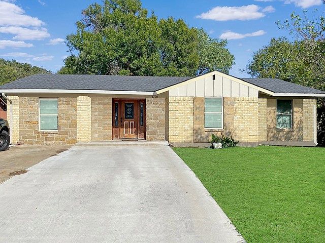 4708 Kyle Dr, Balch Springs, TX 75180 | MLS #20458569 | Zillow