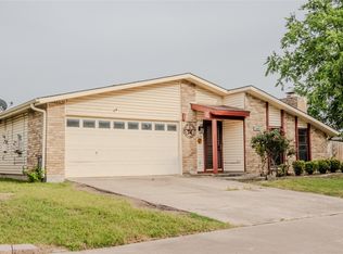 6049 Bent Creek Dr, Haltom City, TX 76137 | MLS #20874246 | Zillow