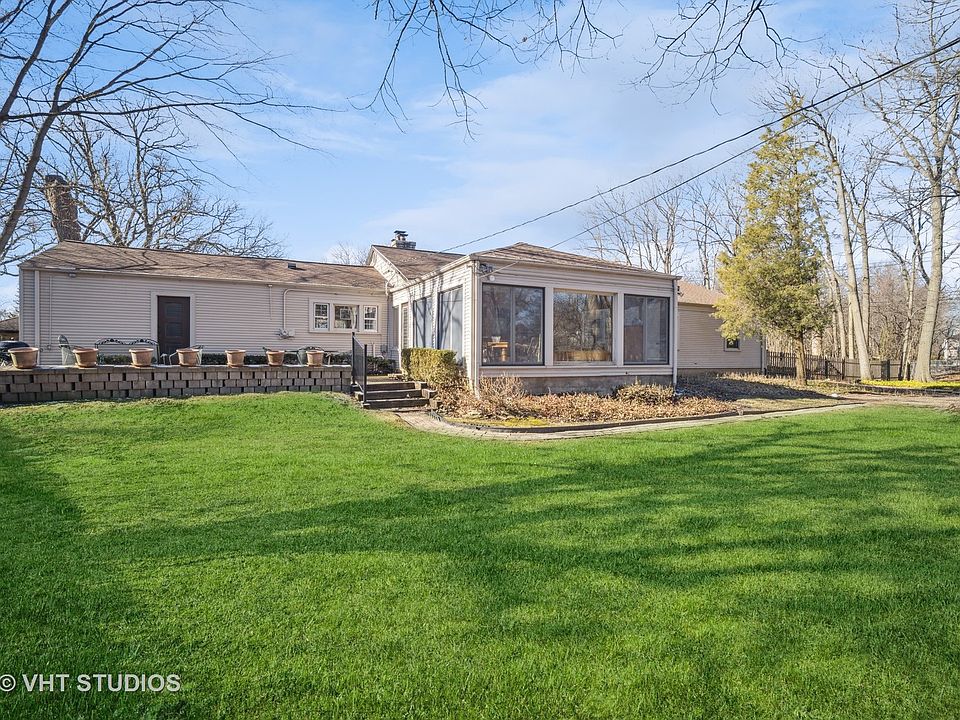 2009 Sunset Ridge Rd, Glenview, IL 60025 | Zillow