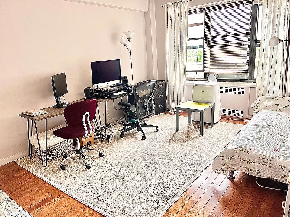 67-76 Booth St Forest Hills NY | Zillow