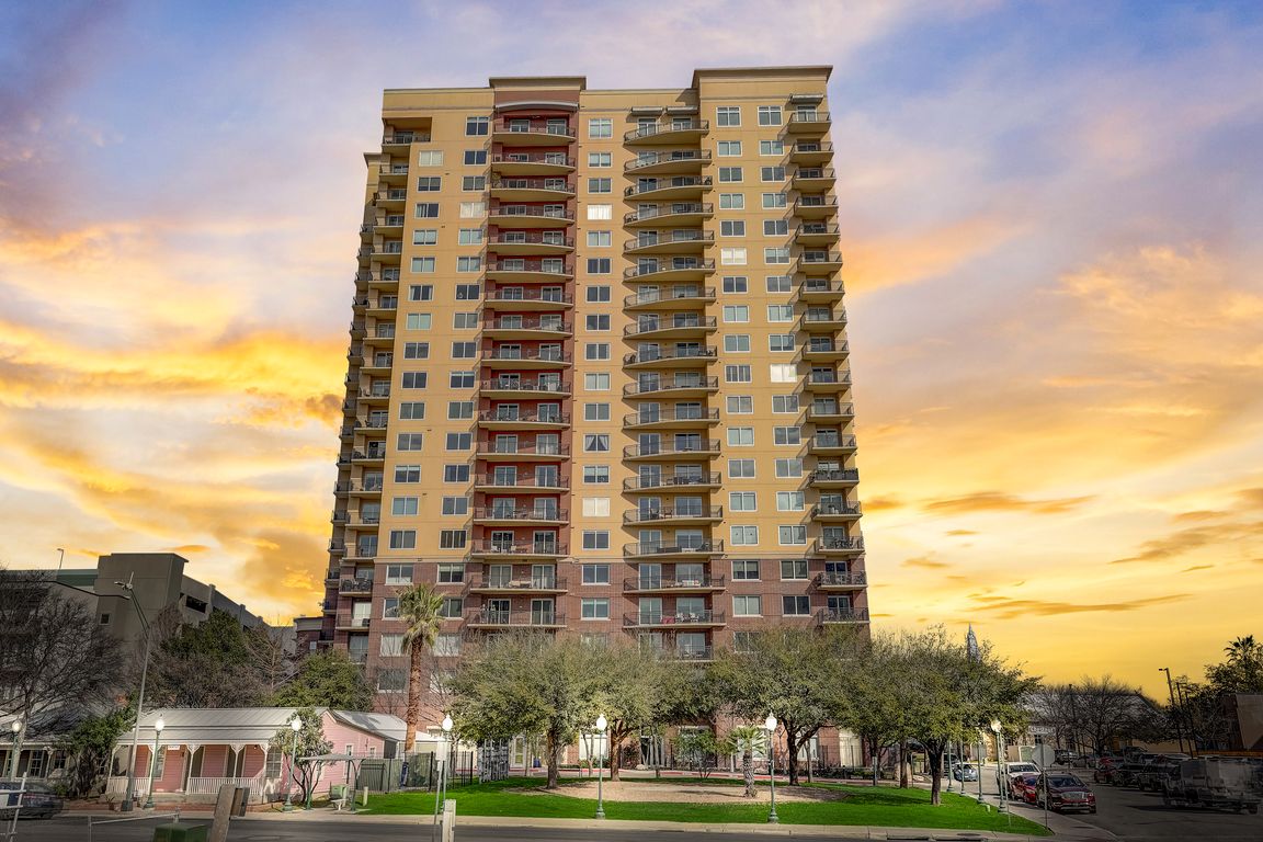 215 CENTER ST UNIT 1003, San Antonio, TX 78202 | MLS #1755996 | Zillow