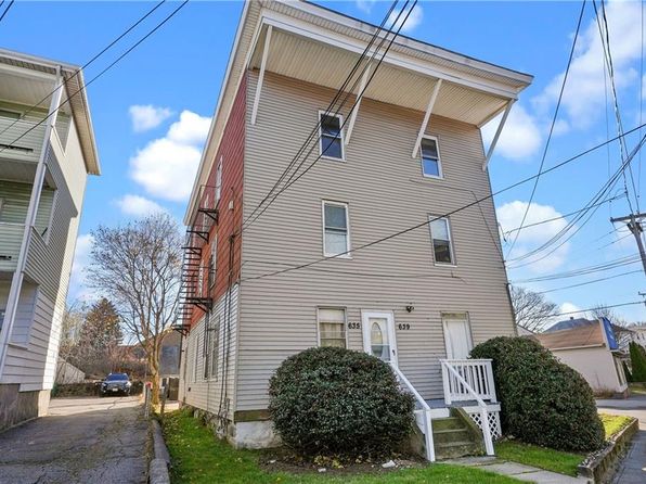 Woonsocket RI Luxury Homes For Sale - 52 Homes | Zillow