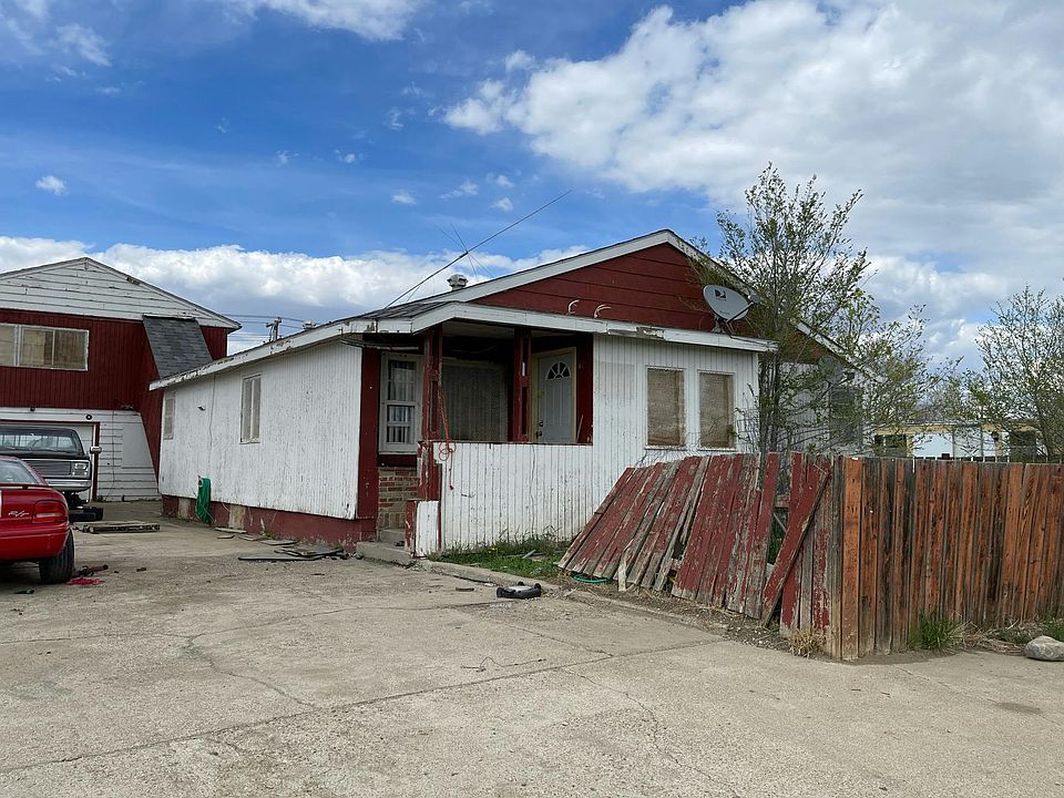 119 E A St, Poplar, MT 59255 | Zillow