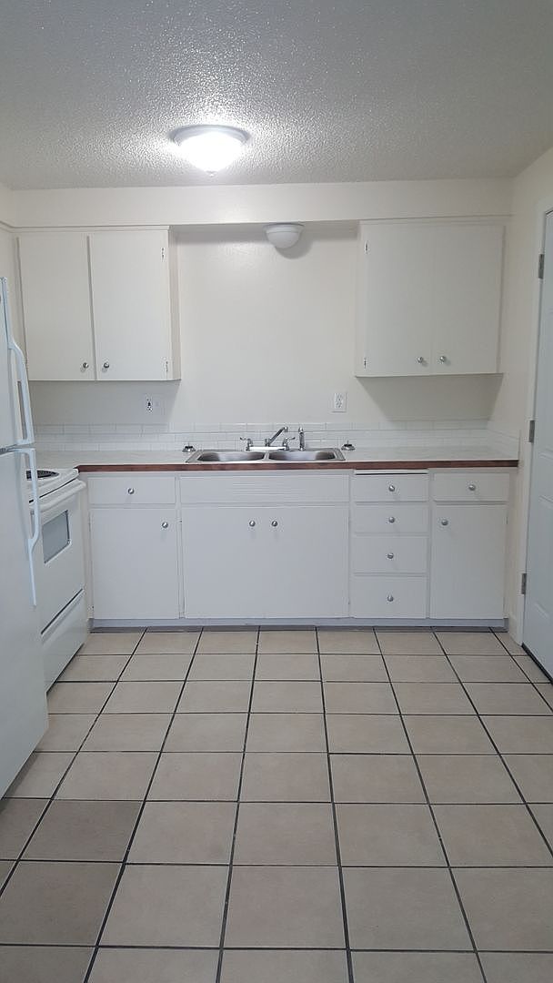 503 E Reserve St #2B-1BA-825SQFT, Vancouver, WA 98661 | Zillow