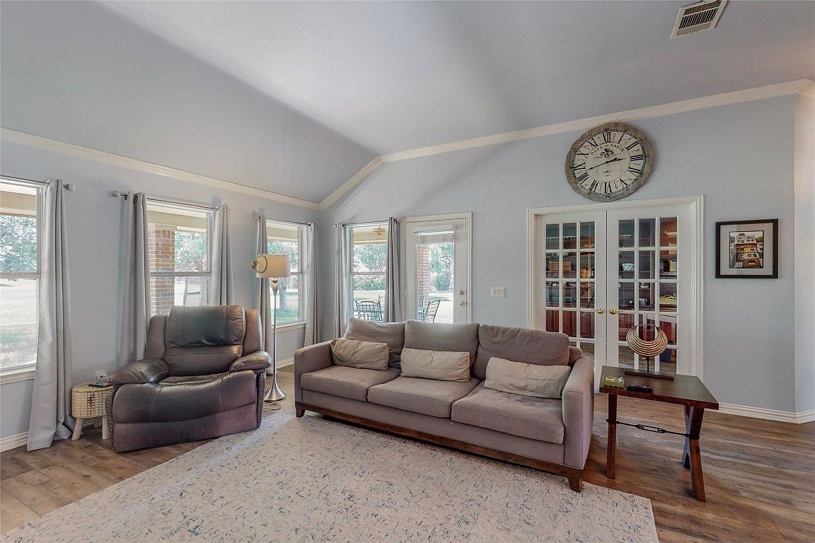 10905 Southerland Dr, Denton, TX 76207 | MLS #20400448 | Zillow