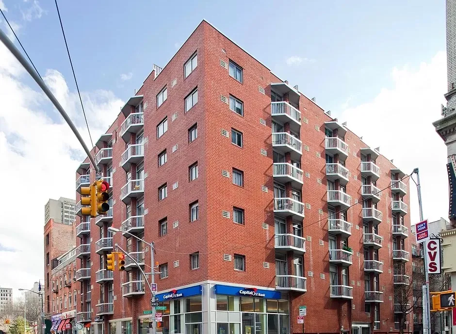 184 Thompson Street #2W in Greenwich Village, Manhattan | StreetEasy