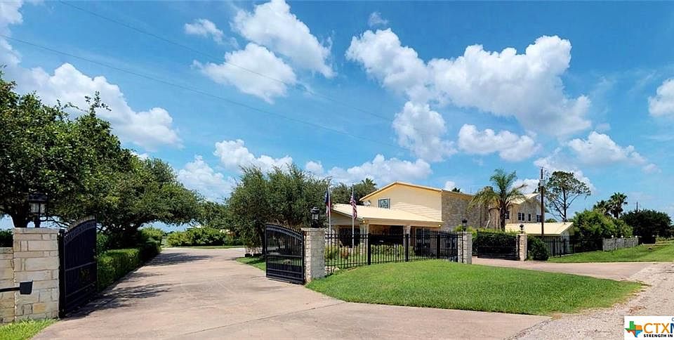 324 County Road 319, Edna, TX 77957 | Zillow