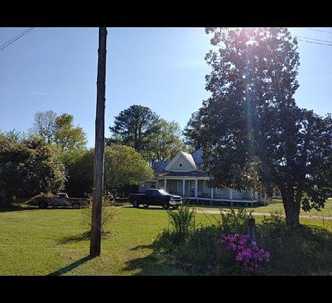 1044 Broad St, Georgetown, MS 39078 | MLS #137504 | Zillow