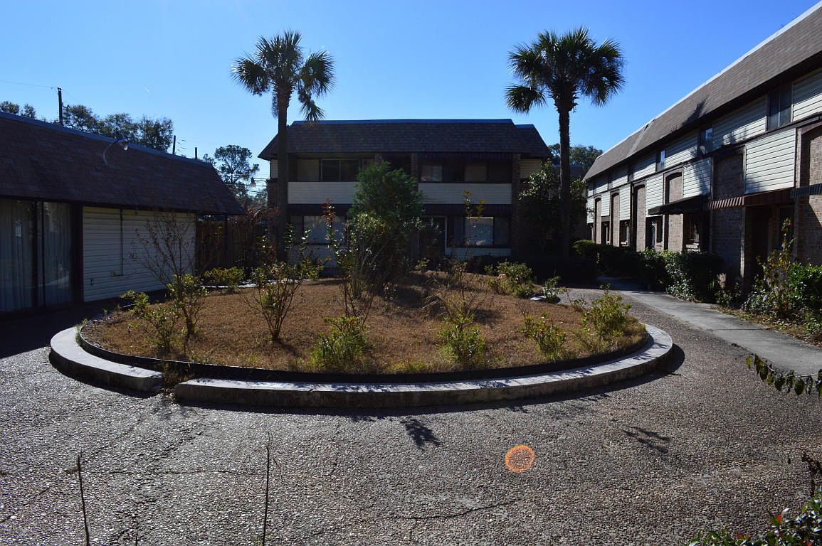 1200 Bretta St APT 12, Jacksonville, FL 32211 | Zillow