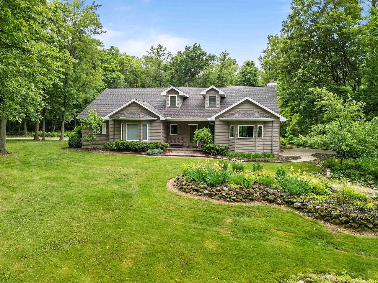 N2124 FOX RIDGE LANE, New London, WI 54961 | MLS #50310292 | Zillow