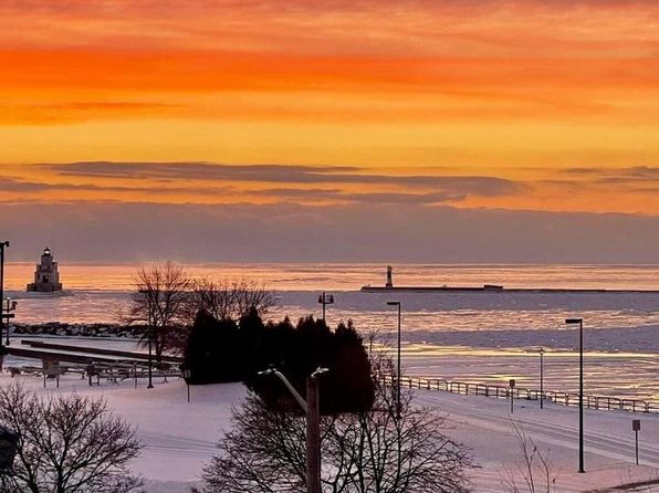 Manitowoc WI Real Estate - Manitowoc WI Homes For Sale | Zillow