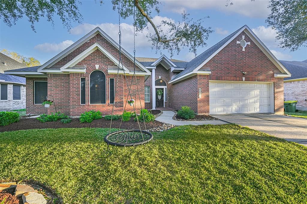 2425 Piney Woods Dr, Pearland, TX 77581 | MLS #2320267 | Zillow
