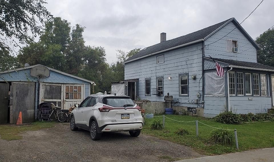 206 Satterlee St, Athens, PA 18810 | Zillow