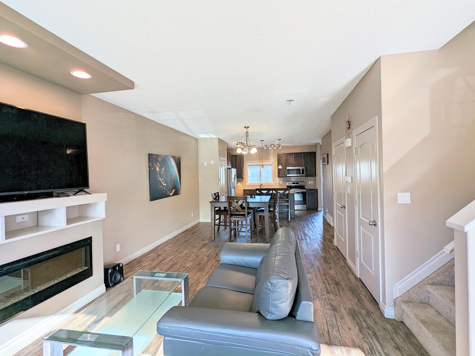 6921 Cardinal Wynd SW, Edmonton, AB T6W 2Y3 | Zillow