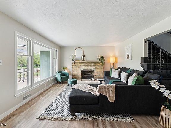 13225 Bagley Rd, Cleveland, OH 44130 | Zillow