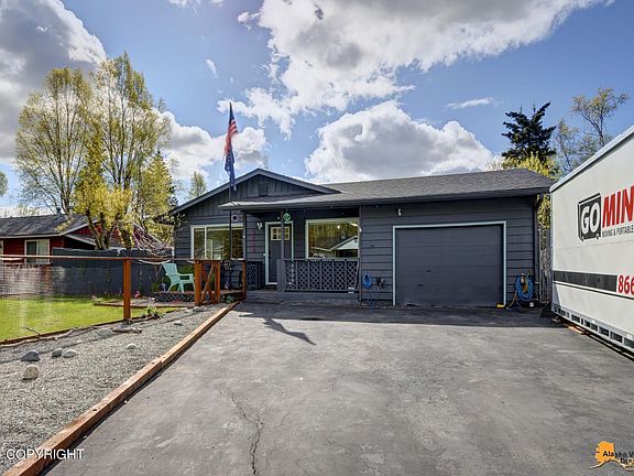 3742 Robin St, Anchorage, AK 99504 | MLS #24-3523 | Zillow